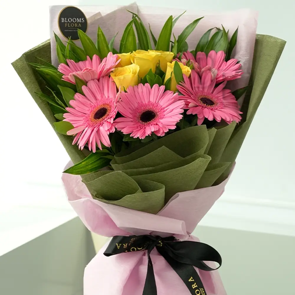 Send Roses & Gerberas Bouquet Online by Bloomsflora
